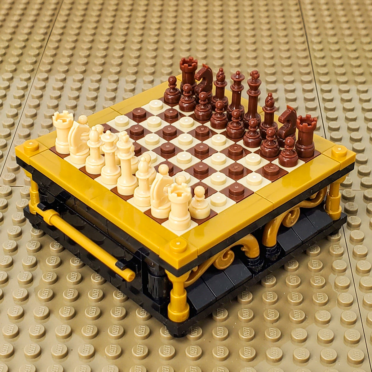 Complete Chess Set with Grandmaster Board – Brick Mini