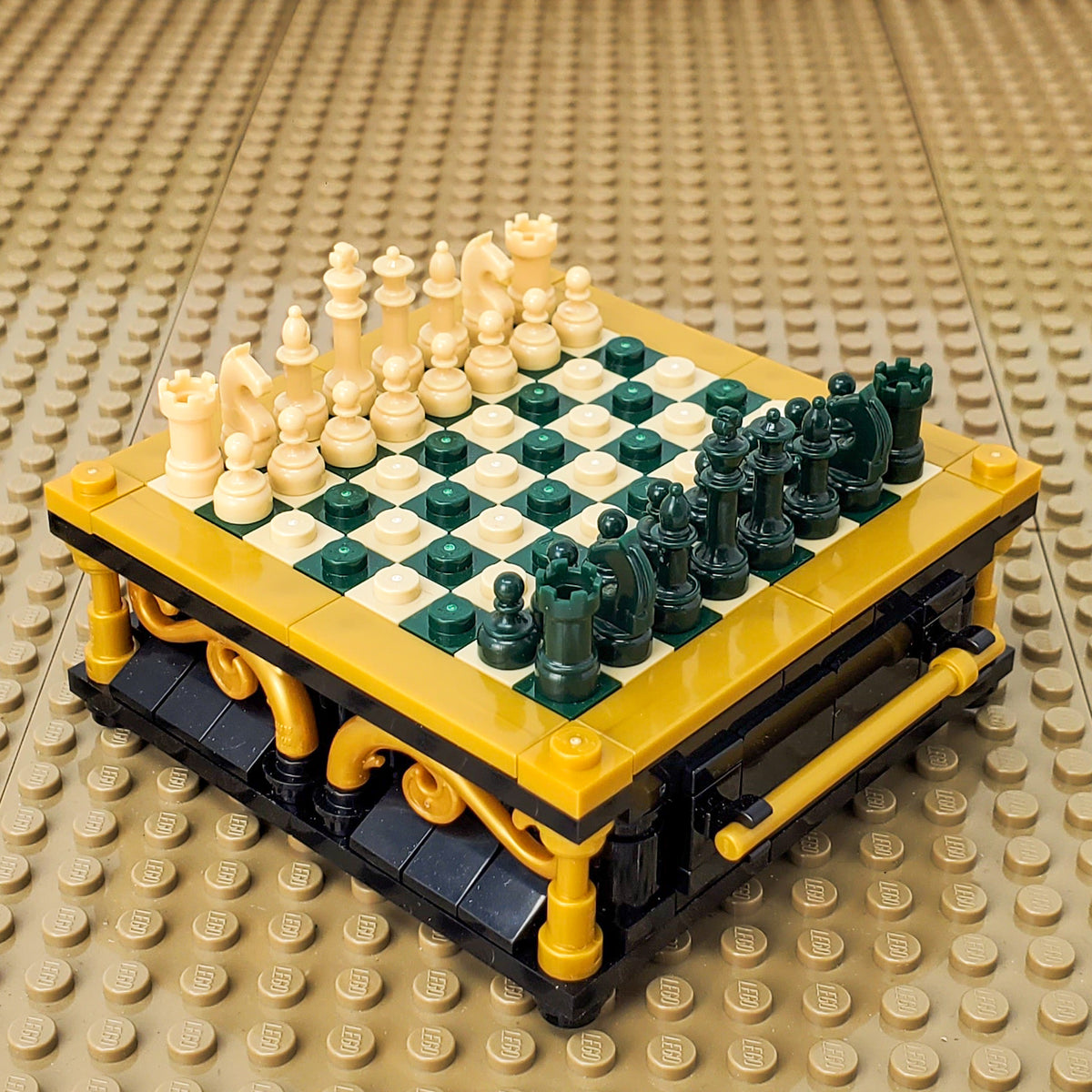 Complete Chess Set with Grandmaster Board – Brick Mini